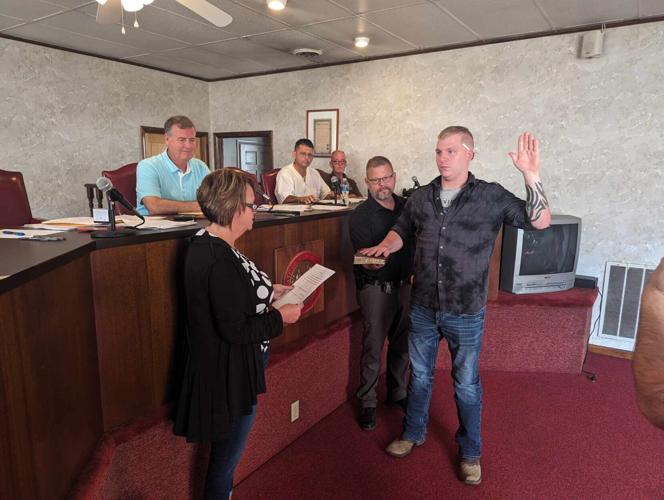 Mayor named as interim police chief, new officers sworn in | News ...