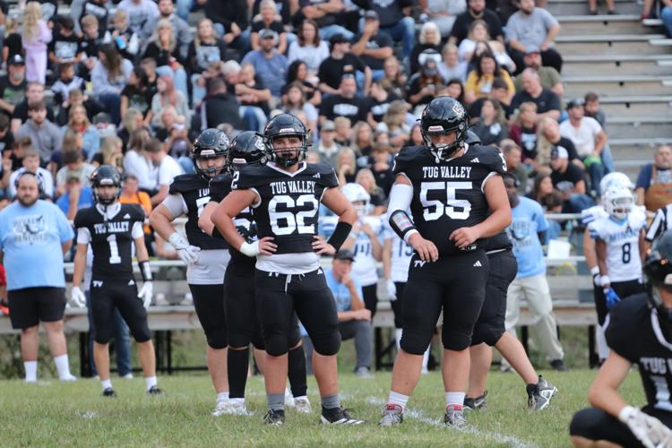 Prep football: Elia scores 4 TDs in return as Panthers blast River View ...