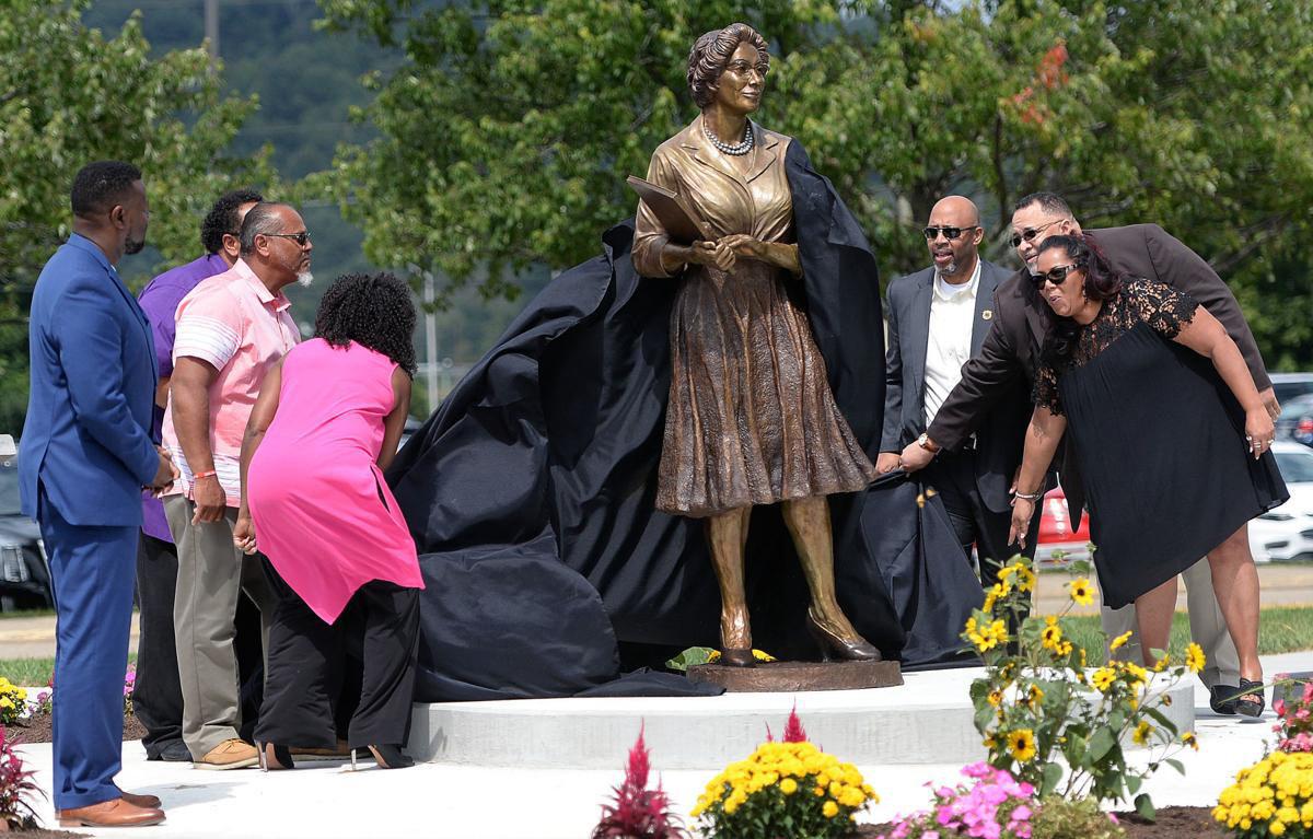Katherine Johnson immortalized with statue on campus of WVSU | News | williamsondailynews.com
