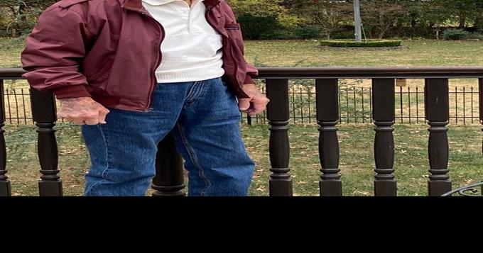 Brentwood's ‘Stoby’ Reynolds, a WWII veteran, turns 99 on Christmas Day ...