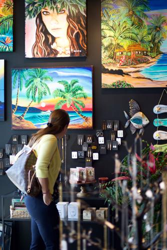 Hawaii Fluid Art opens paint pouring studio in Franklin | Business ...