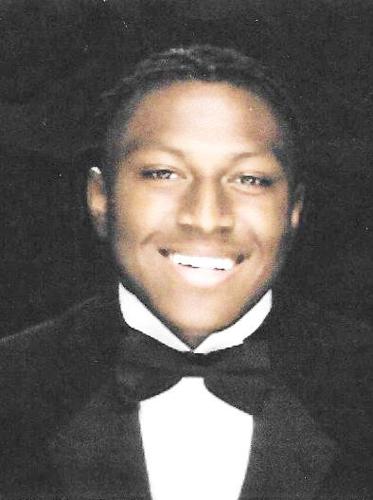 10 high school seniors receive Tom E. Murdic scholarships | Features ...