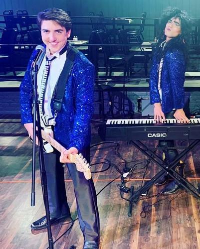 ‘The Wedding Singer’ celebrates love | Entertainment | williamsonherald.com