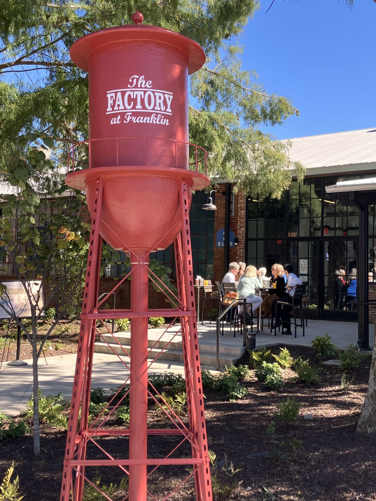 Factory at Franklin reunites former workers | WLife | williamsonherald.com