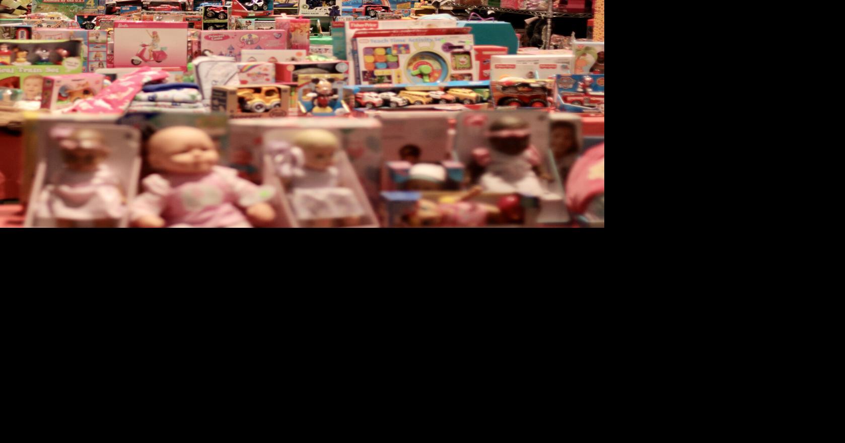 GraceWorks serves 1,600 children, 600 families at Manger and Christmas ...