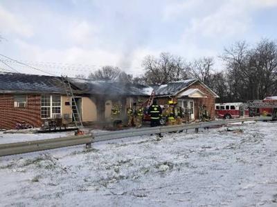 Fire displaces all occupants of six-unit apartment building | Local ...