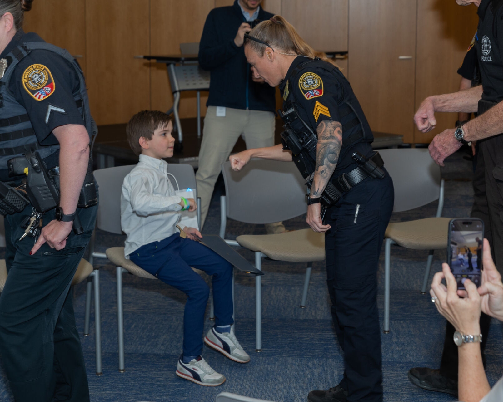 Franklin Police Department honors 7-year-old for heroic actions | Local ...