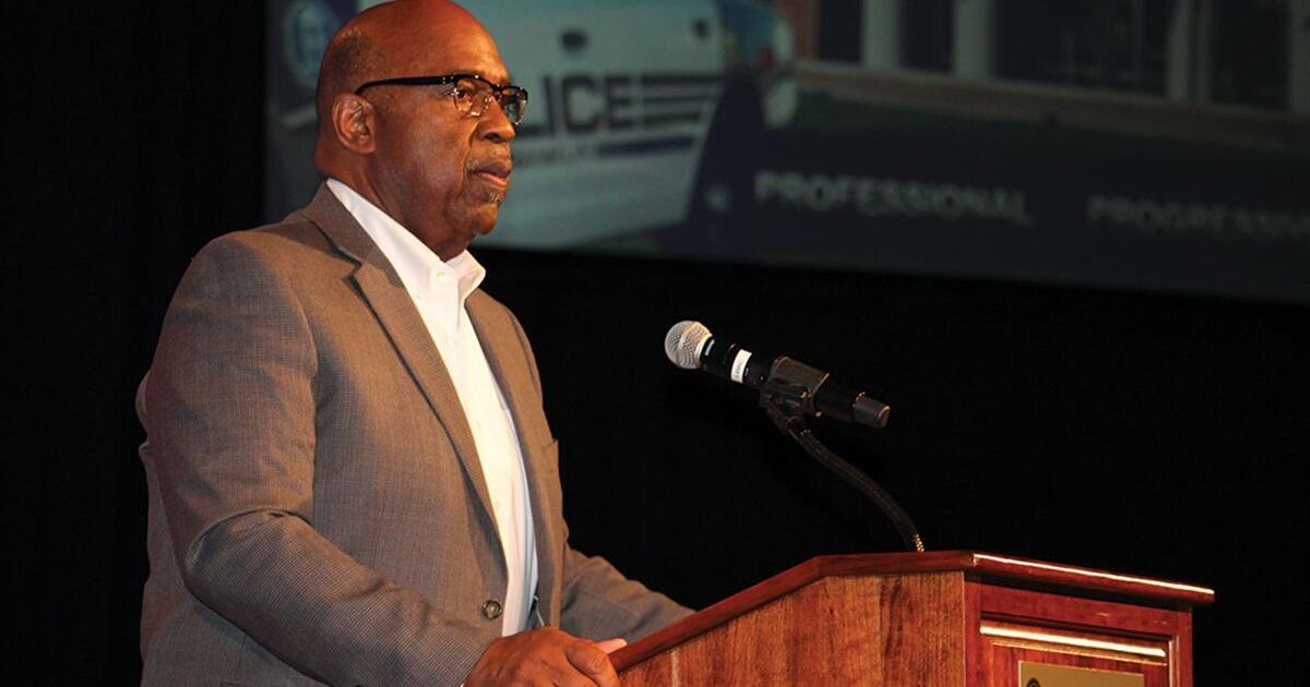 Pastor Hewitt Sawyers still preaching | | williamsonherald.com