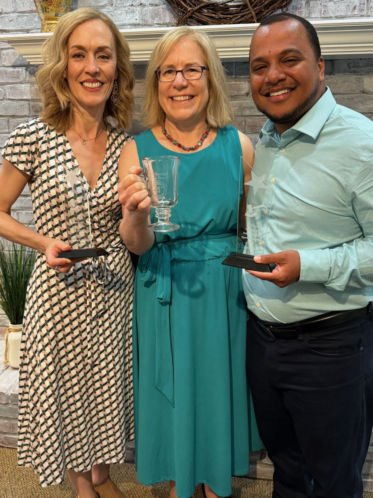 Brentwood Early Risers Toastmasters celebrates major wins at state ...