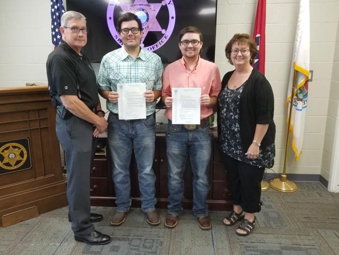 Sheriff Rhoades awards Sheriffs' Association scholarships | Features ...