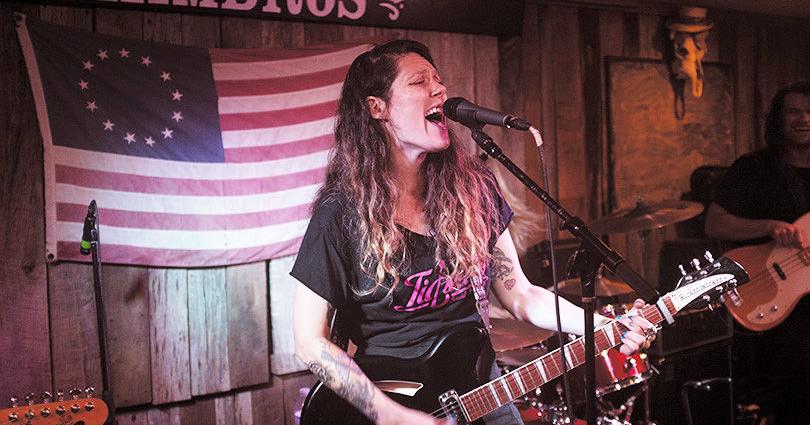 Kimbro’s Pickin’ Parlor provides music refuge after Pilgrimage Festival ...