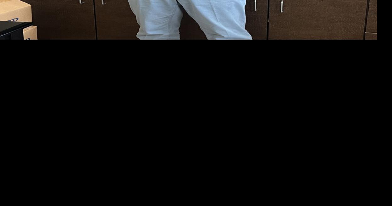 Gordon Hampton repeats as Pigskin Picks champion | Sports ...