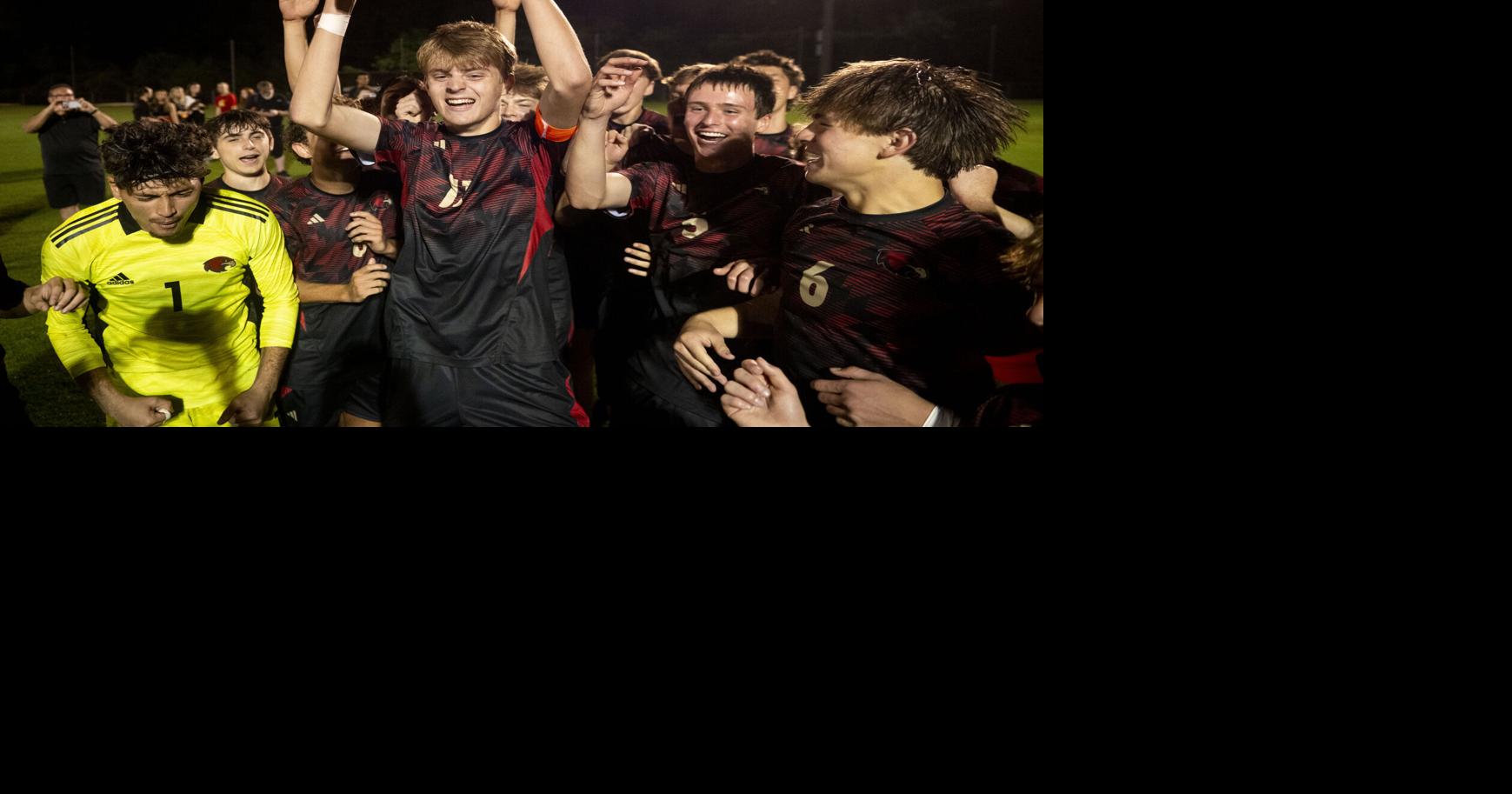 Soccer: Ravenwood takes region title in Battle of the Woods clash ...