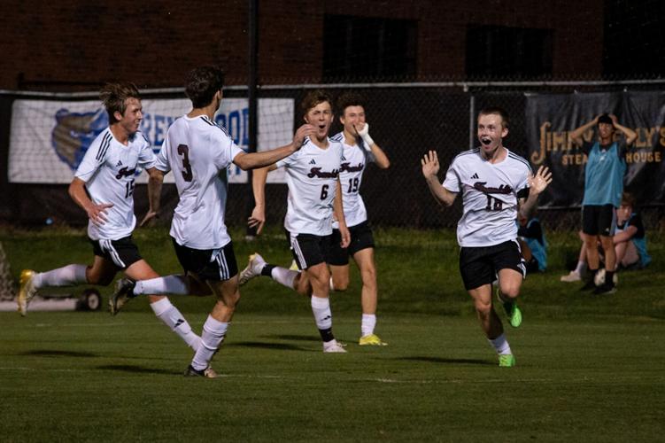 Ravenwood soccer claims District 10-AAA championship after defeating ...