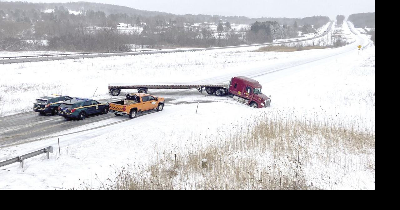 Snow sends semi slipping sideways | Williston | willistonobserver.com