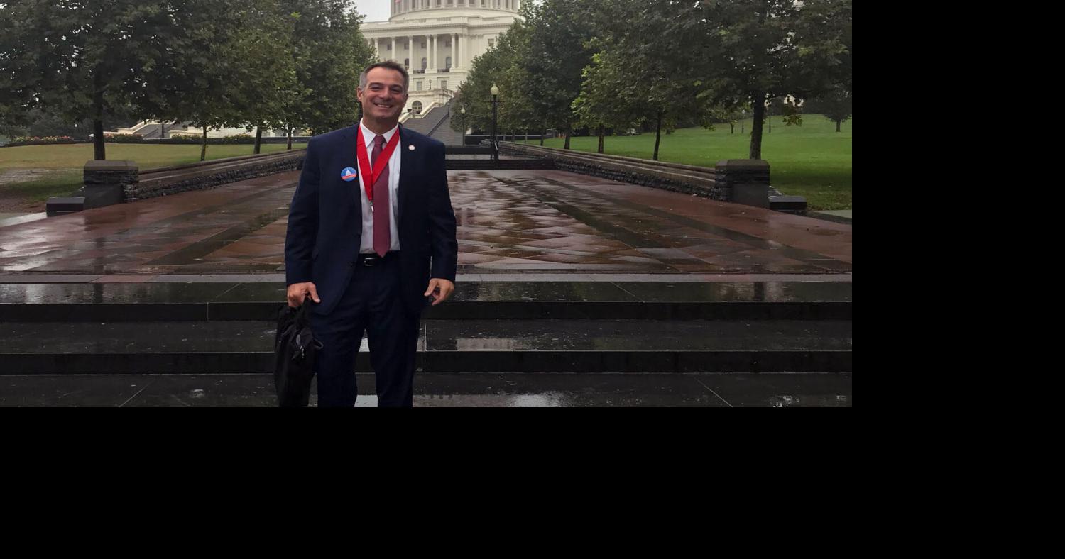 Bunting named Principal of the Year | Archive | willistonobserver.com