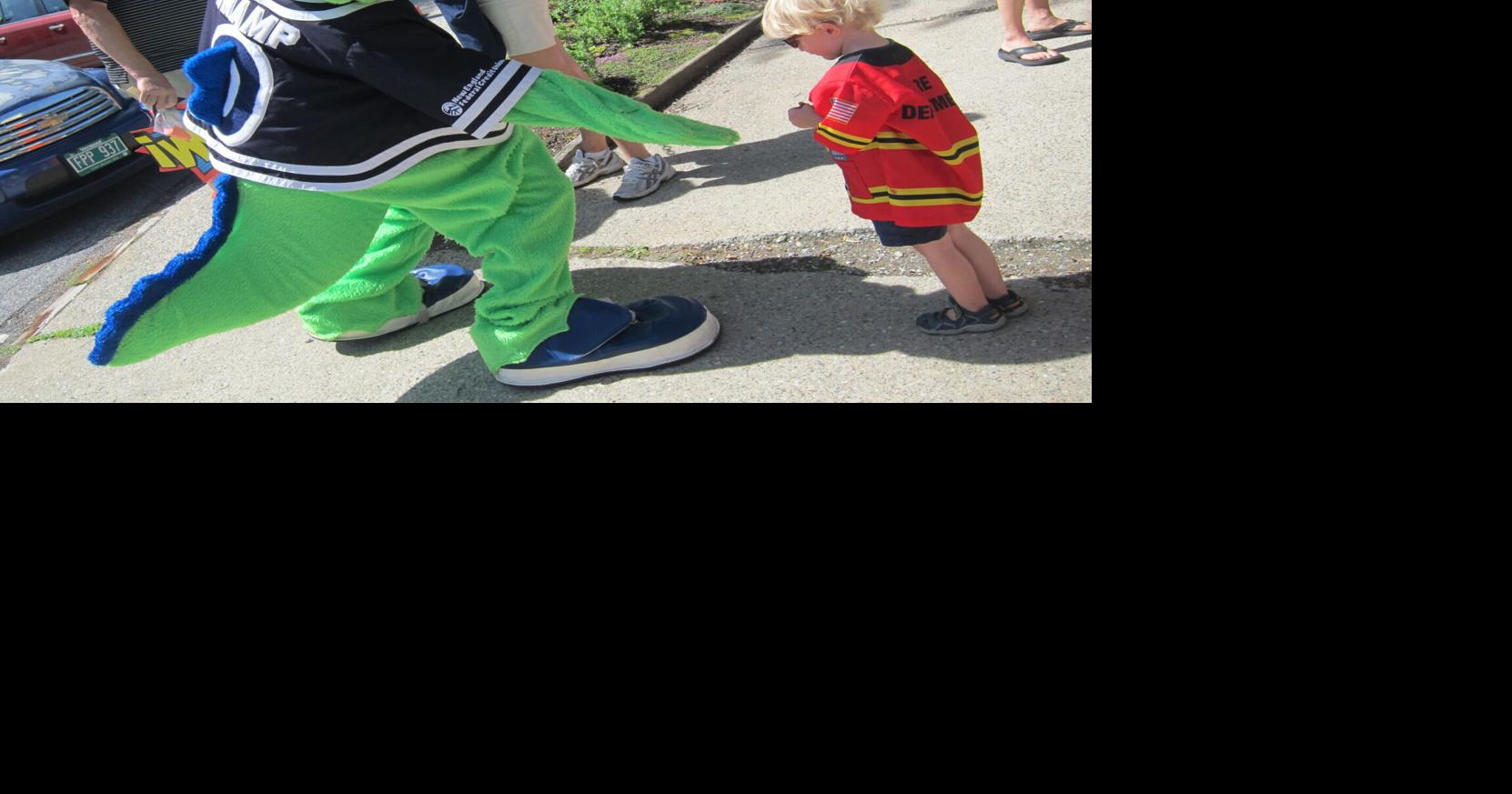 PHOTOS: Superhero Parade | Archive | willistonobserver.com