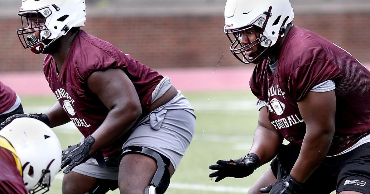 Experienced offensive line aims to fuel Handley football | Winchester ...