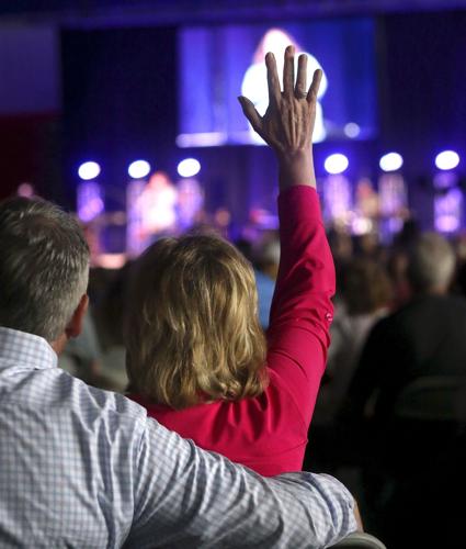 Christian music superstar's performance winds up festival | Winchester ...