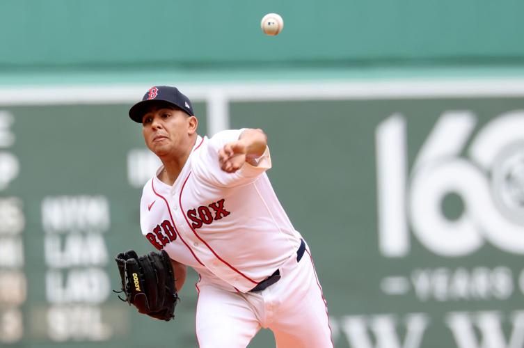 Red Sox starter Ranger Suárez leaves game against Astros after 4 ...