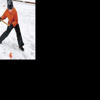 Slap shot ... then sweep | News | winchesterstar.com