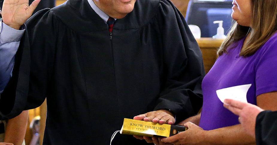 Judges sworn in to appeals, circuit courts | Winchester Star ...