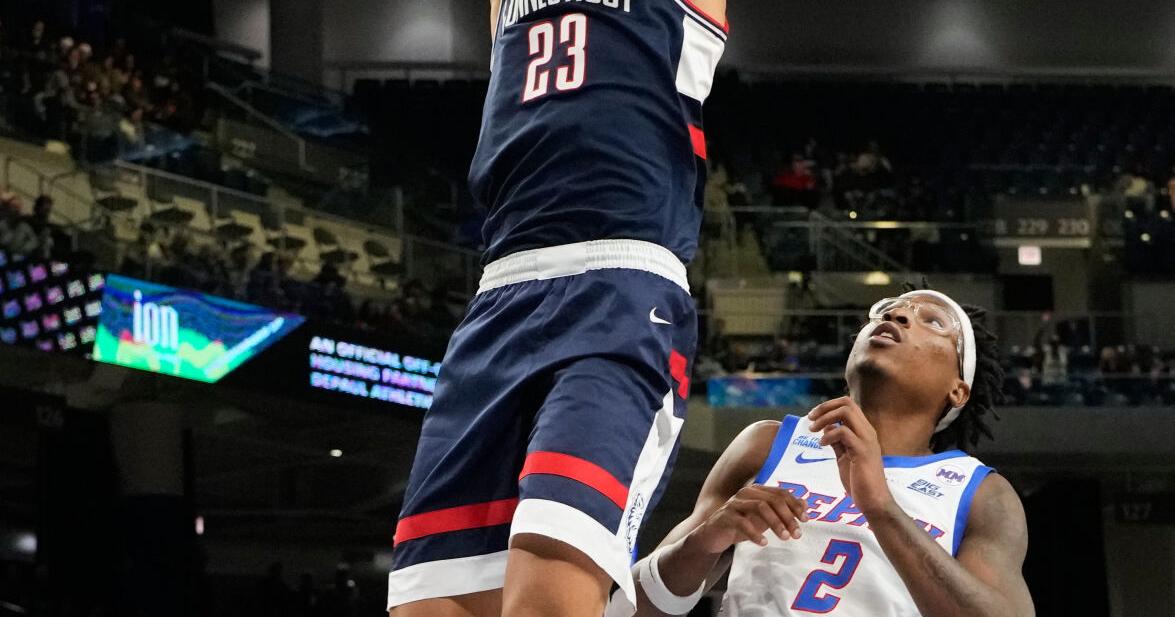 No. 1 UConn women cruise past Butler 94-47 for 29th straight win ...