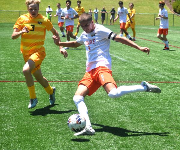 Clarke falls to Glenvar in state title game | Winchester Star ...