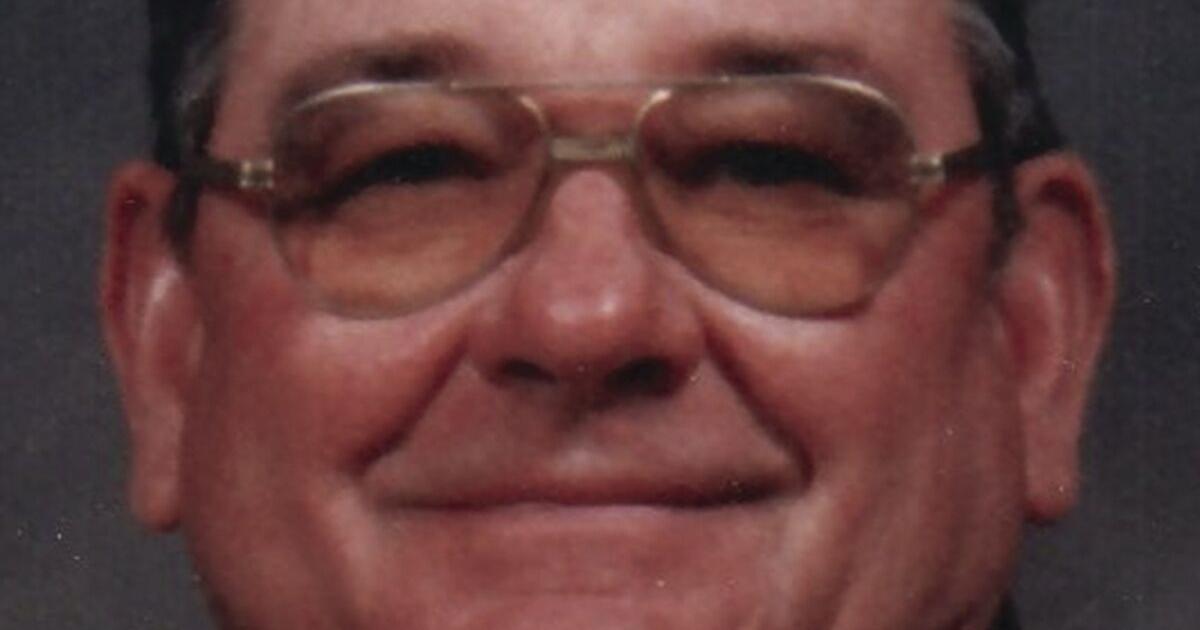 Donald W. Holliday | Obituaries | winchesterstar.com