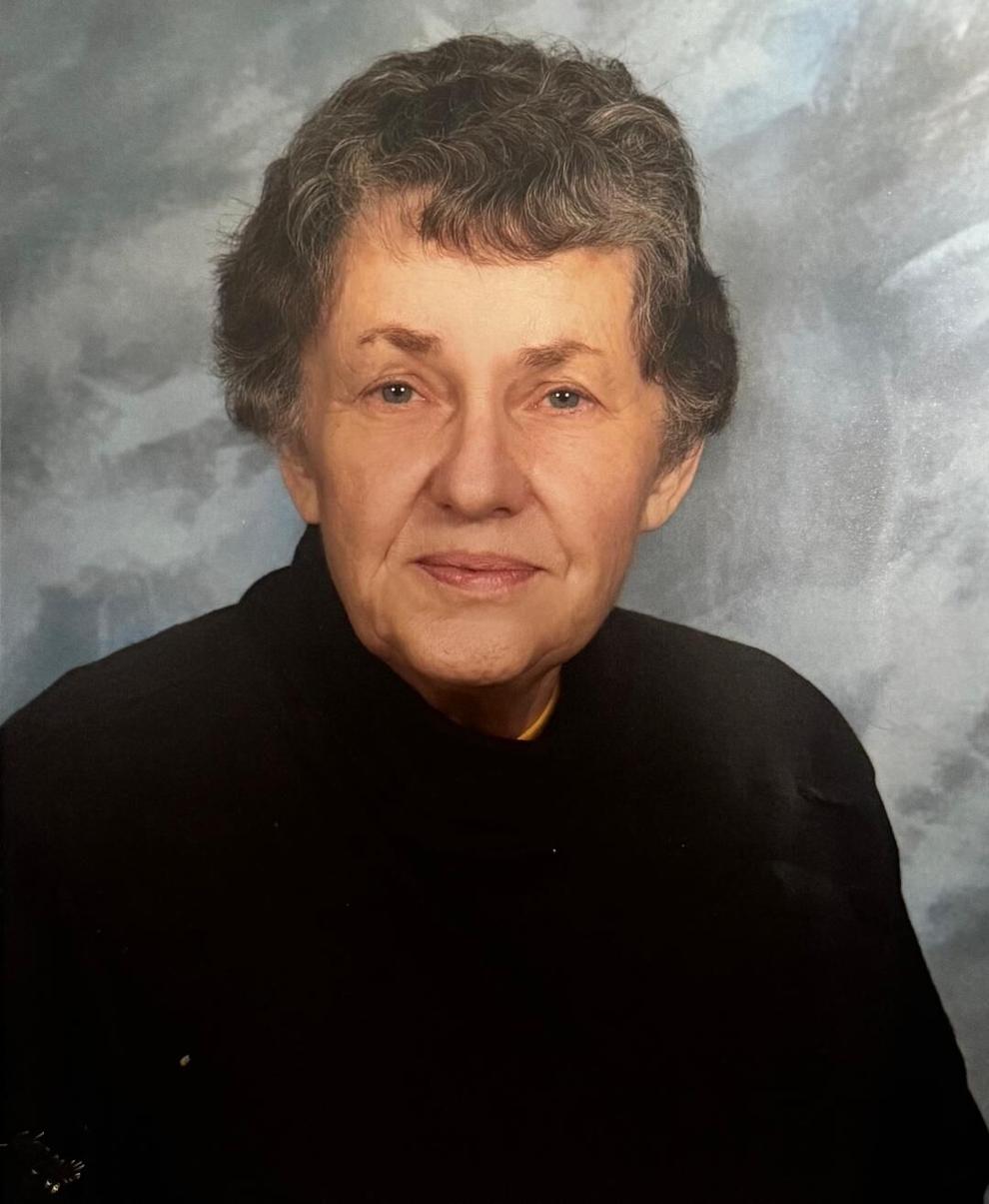 Nancy Lee Saunders Thayer | Obituaries | winchesterstar.com