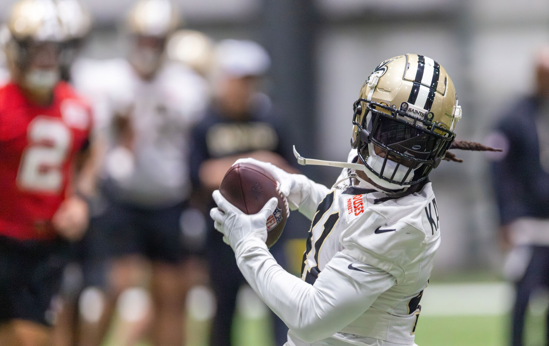 Alvin Kamara makes surprise appearance at Saints workout as his future ...
