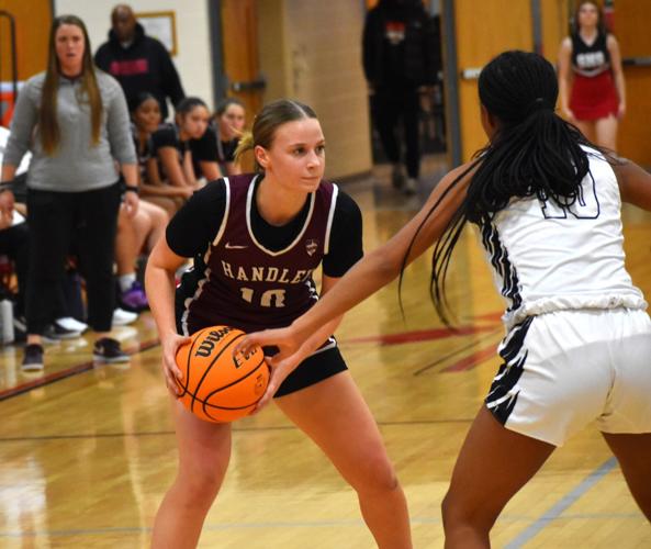 Handley girls hold off Sherando to stay undefeated | Winchester Star ...