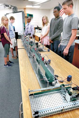 Assembly line project teaches teamwork | News | winchesterstar.com