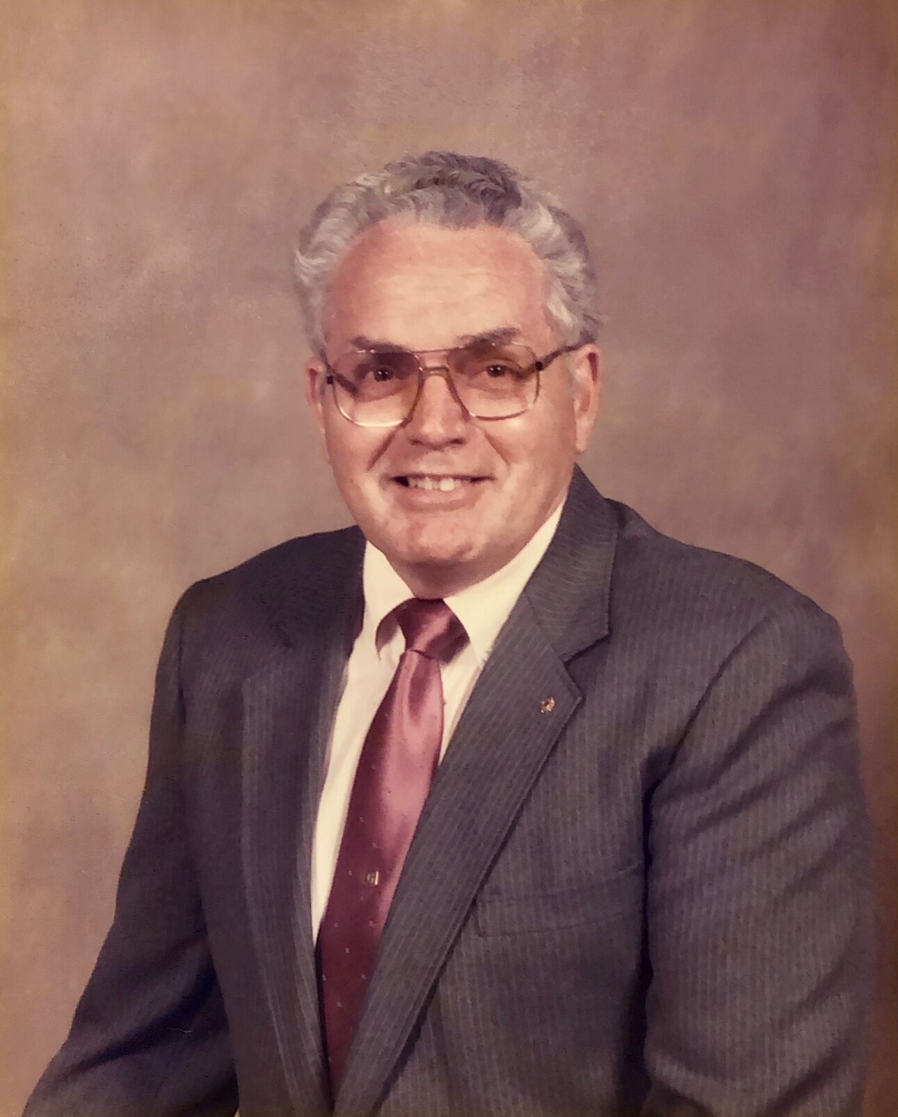 Earl Van Wayne Gillenwater | Obituaries | winchesterstar.com