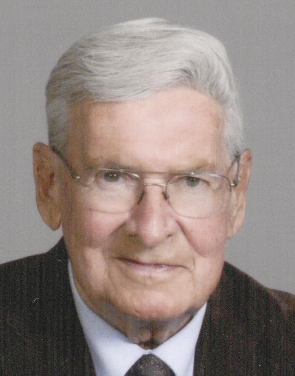 Robert Joseph Kemp “Bob” | Obituaries | winchesterstar.com