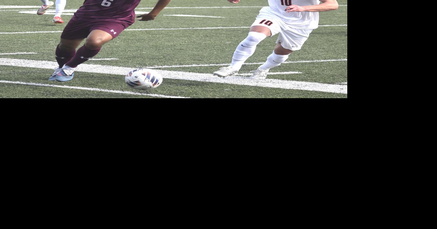 Charlottesville tops Handley again in region semis | Winchester Star ...