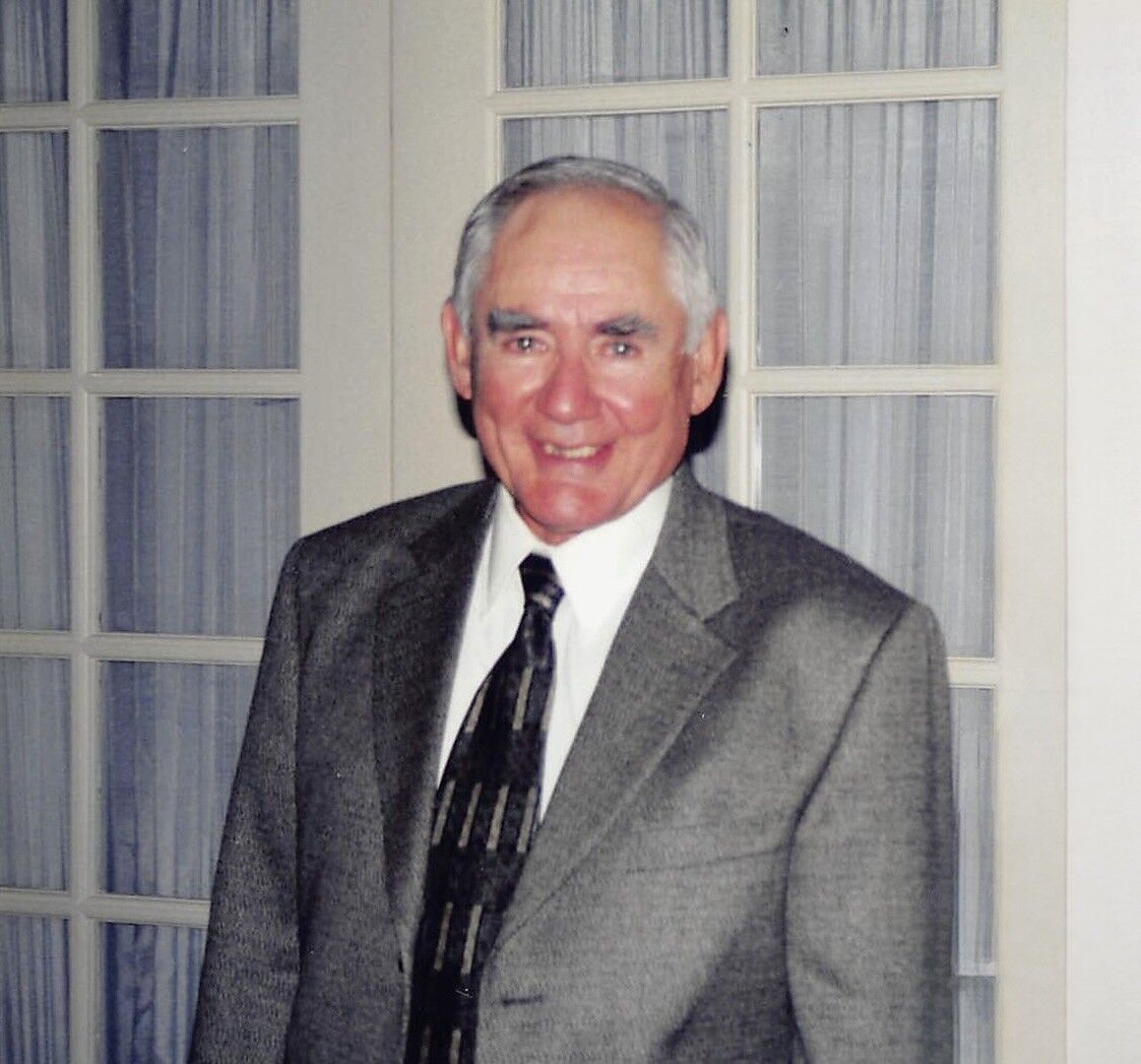 Warren Grove Teates | Obituaries | winchesterstar.com