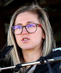 Skarupa's determination pays off in hockey gold medal | Apple Blossom ...
