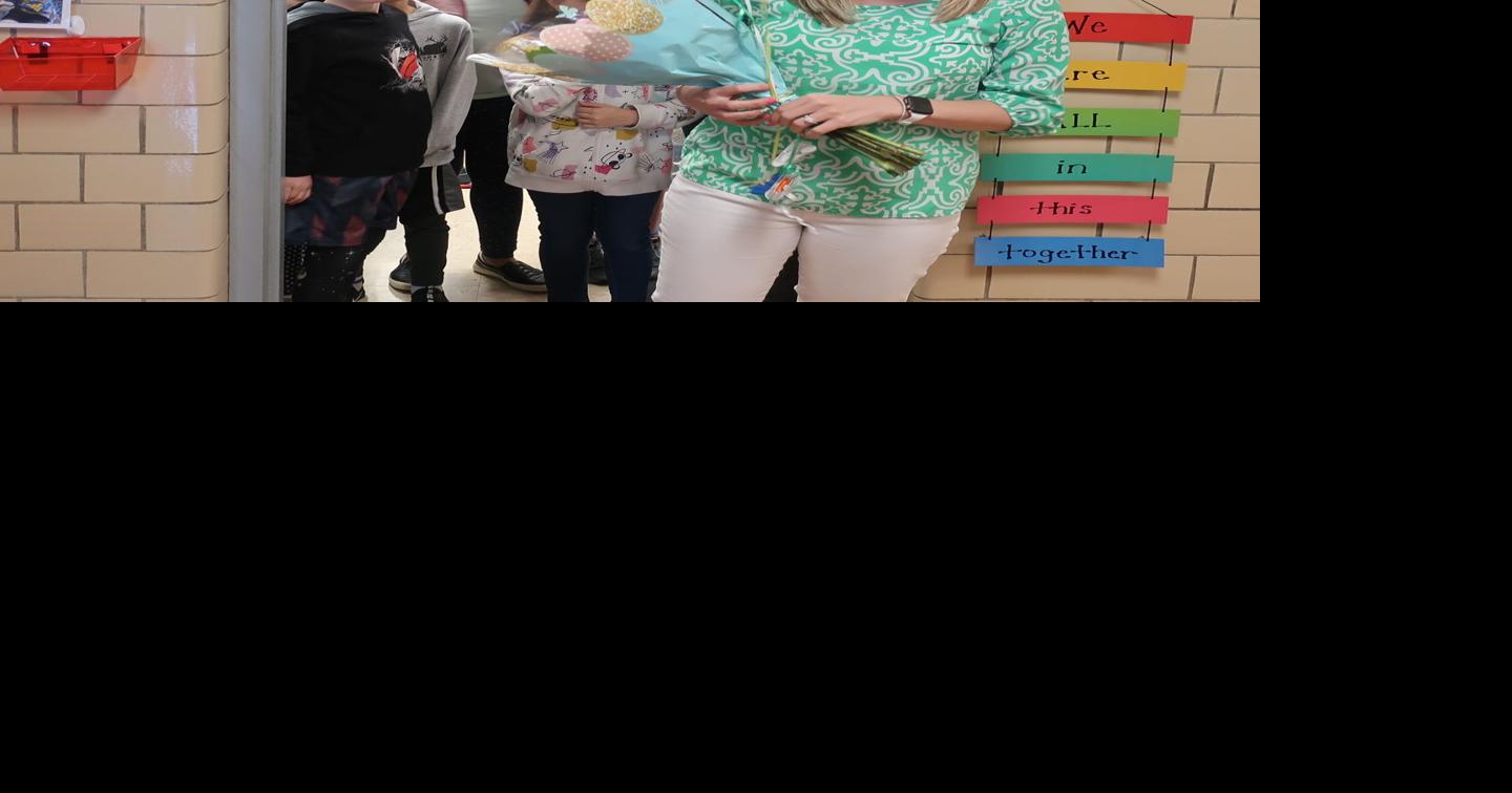 Class act: Award-winning teacher saluted for fun, innovative style ...