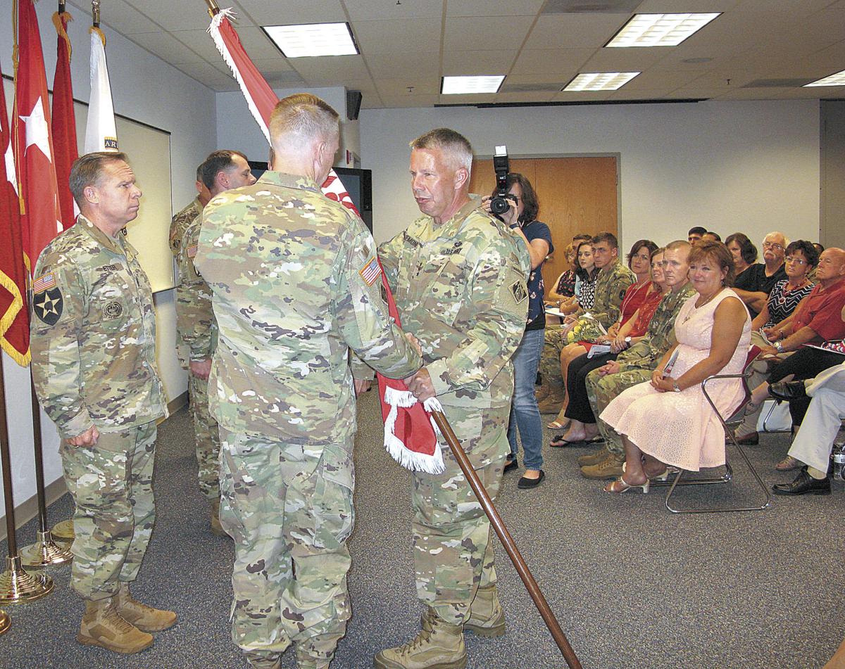Army commanders honored in color ceremony | News | winchesterstar.com