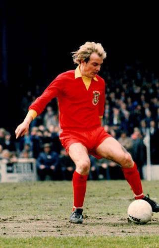 Terry Yorath, former Leeds and Wales midfielder, dies at age 75 ...