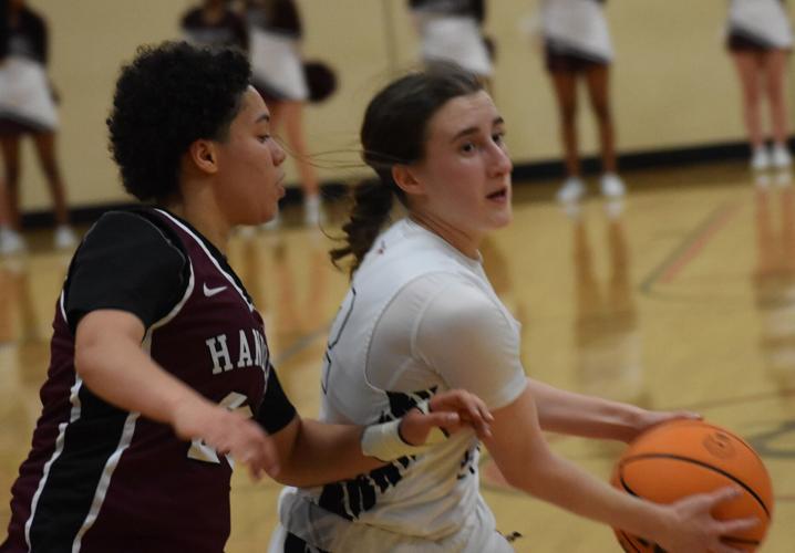 Handley girls hold off Sherando to stay undefeated | Winchester Star ...