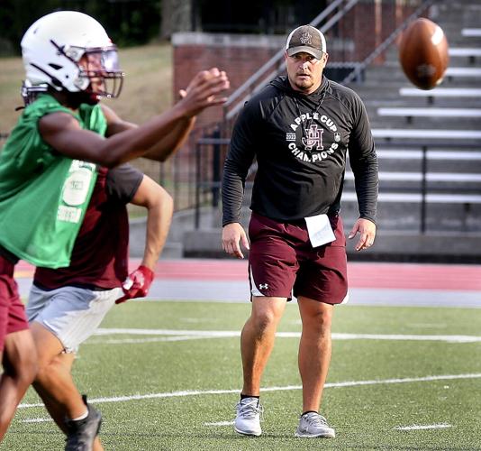 Experienced offensive line aims to fuel Handley football | Winchester ...