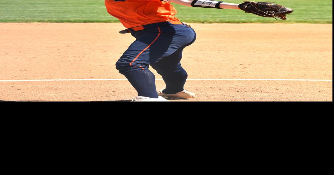 Peace keeps Central at bay as Clarke softball wins regional ...