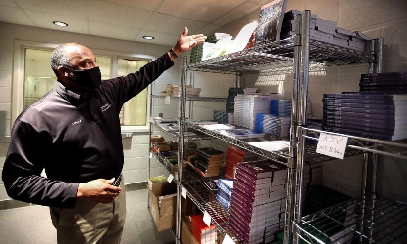 Faith restored: New jail chaplain resuming religious services ...