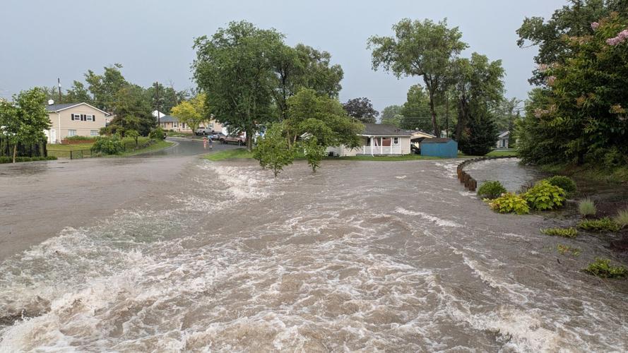 Storm dumps rain on city, causes flooding | Eedition | winchesterstar.com