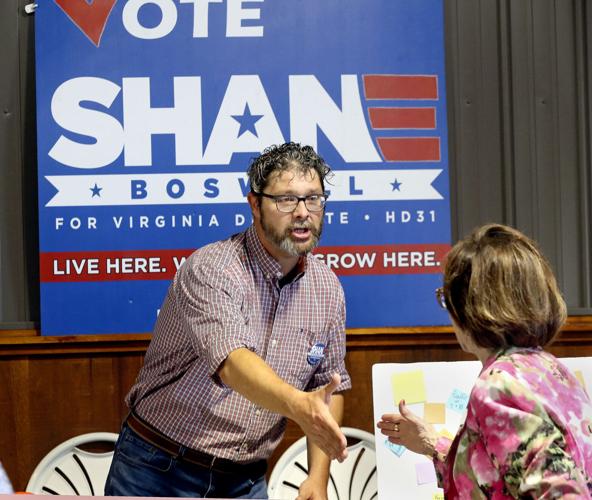 Candidates meet voters, share their views at chamber's Hob Nob ...