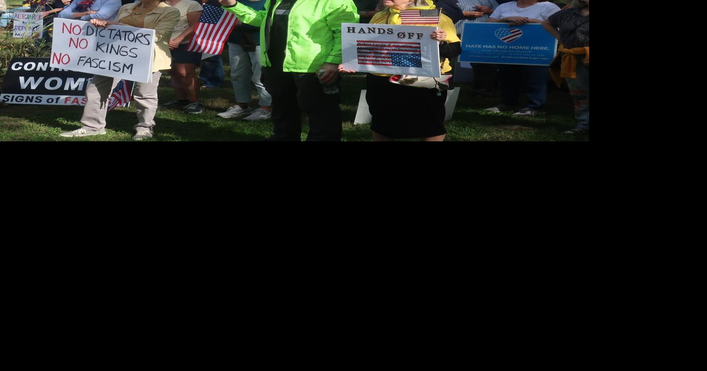 Second 'No Kings' protest in Berryville draws an estimated 1,200 people ...