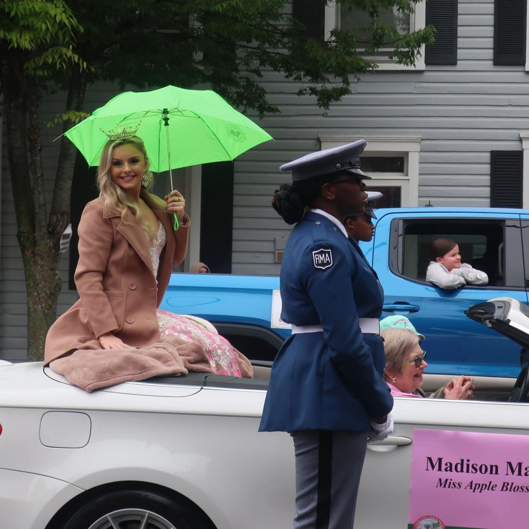 Miss Apple Blossom to compete in Miss Virginia pageant this weekend ...