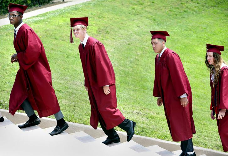 Handley graduates urged to help others, make memories | Winchester Star ...